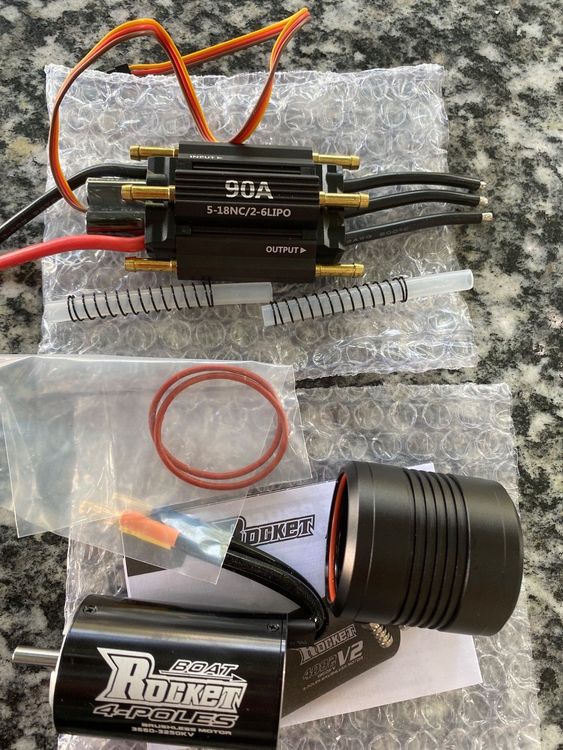 Rocket Motor und 90 A Regler Boot | Kaufen auf Ricardo
