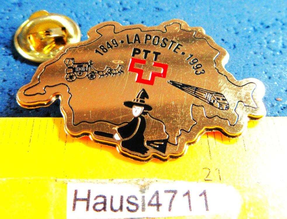 POST SWISS PTT KUTSCHE ZUG HEXE SCHMUCK-PIN CH-UMRISS GOLDIG (Gebraucht) in Ettingen für CHF 4. ...