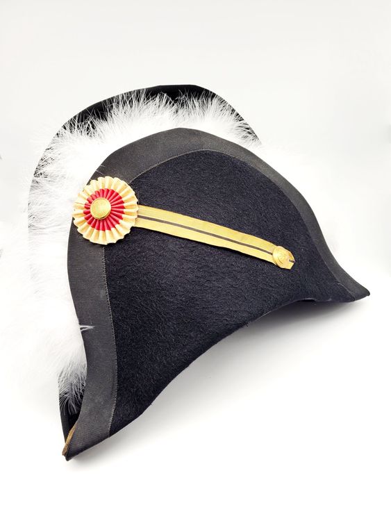 Uniform Offizier Zweispitz (Gebraucht) in Zürich für CHF 85 – mit ...