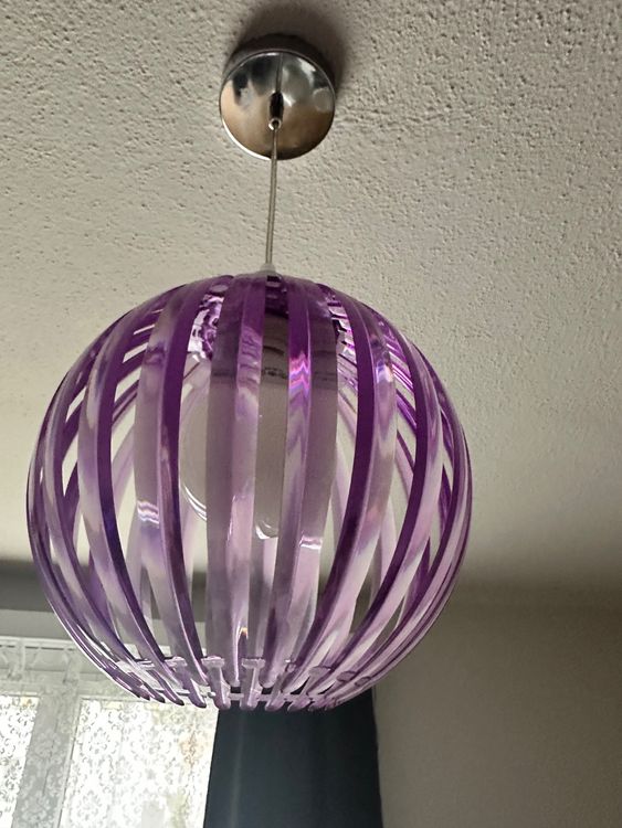 Kleine violette Kugellampe | Kaufen auf Ricardo