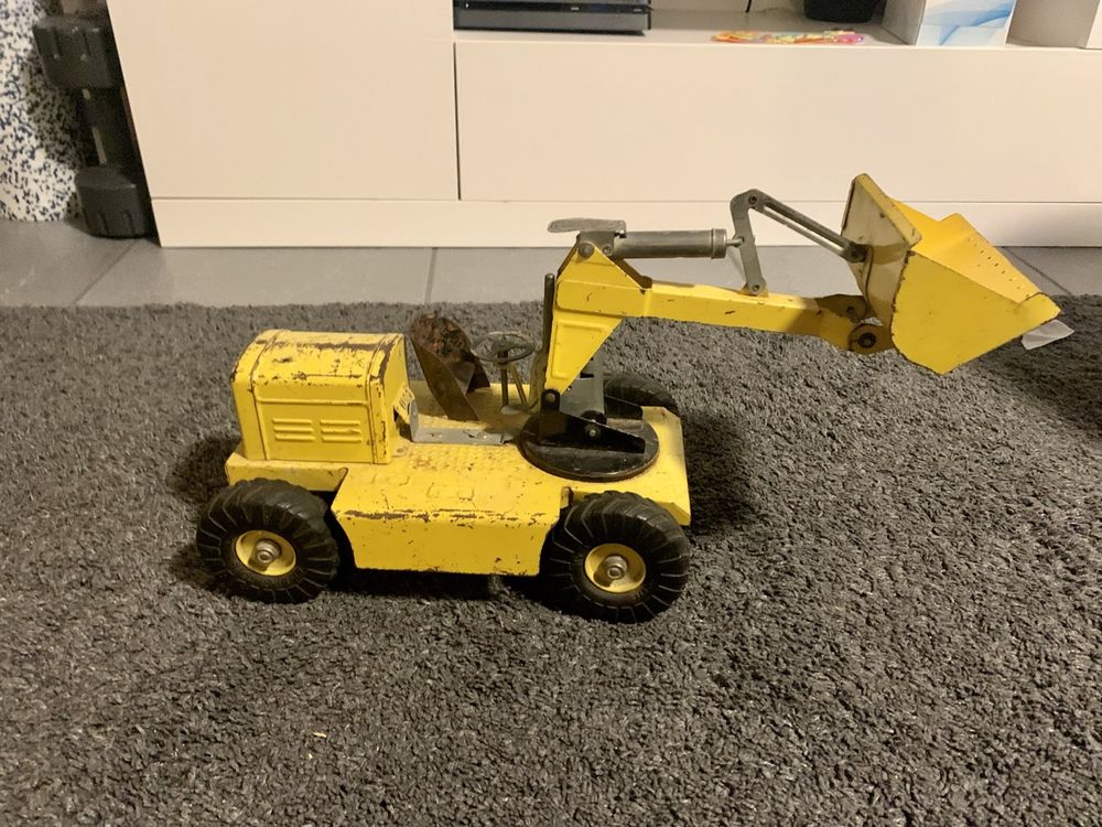 Antiker Spielzeugbagger aus Metall, Vintage (Gebraucht) in Muri AG für ...