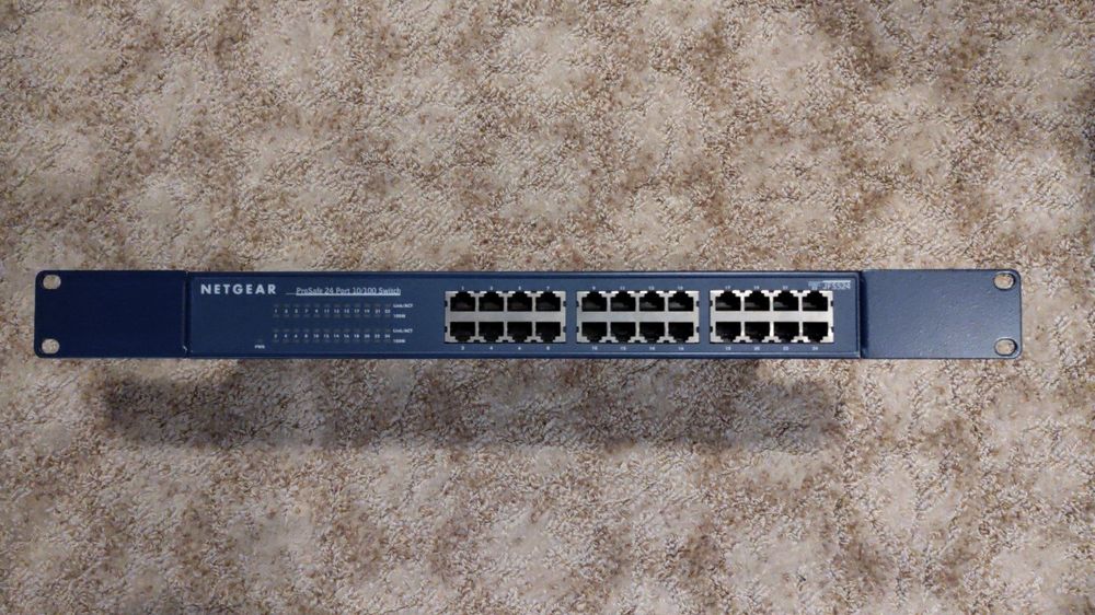 NETGEAR ProSafe 24 Port Switch 10/100 Netzwerk (JFS524) | Kaufen auf ...