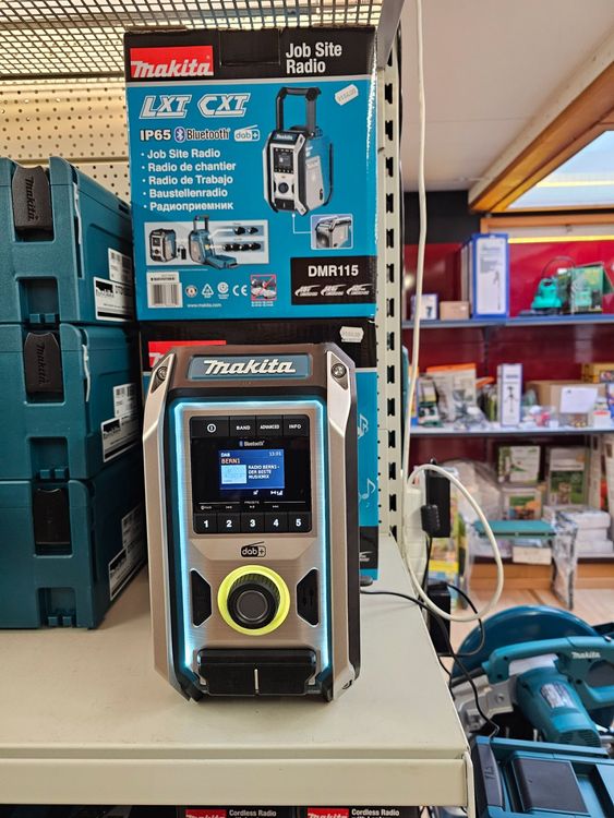 Baustellenradio Makita DAB+ DMR115 (Neu und originalverpackt) in Koppigen für CHF 180 – mit ...
