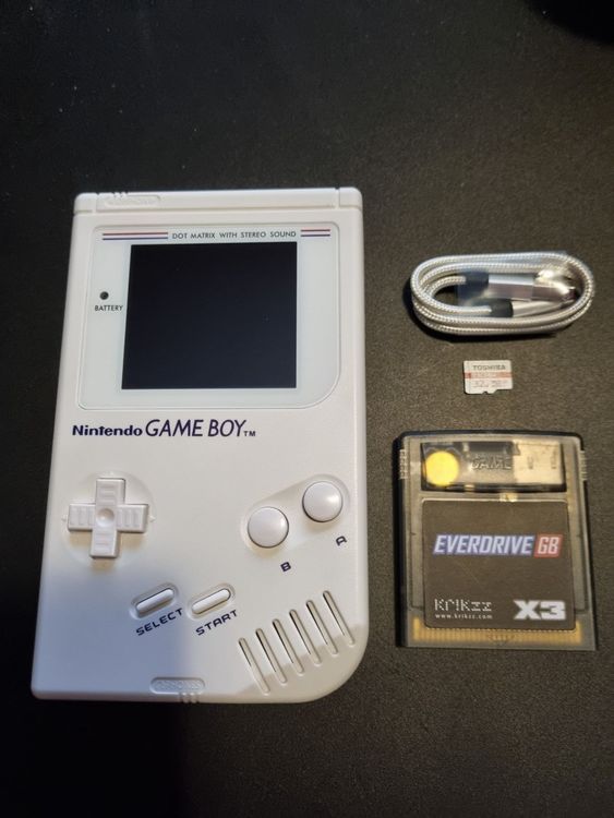 Game Boy mit LCD IPS 4 ,USB C,Everdrive (Gebraucht) in Baar für CHF 162 ...