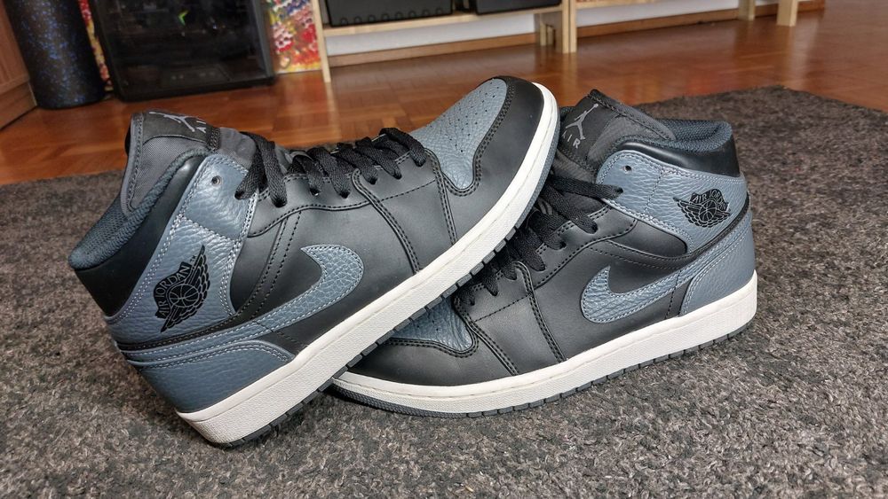 Jordan 1 Retro Mid Black Dark Grey gr 42.5 | Kaufen auf Ricardo