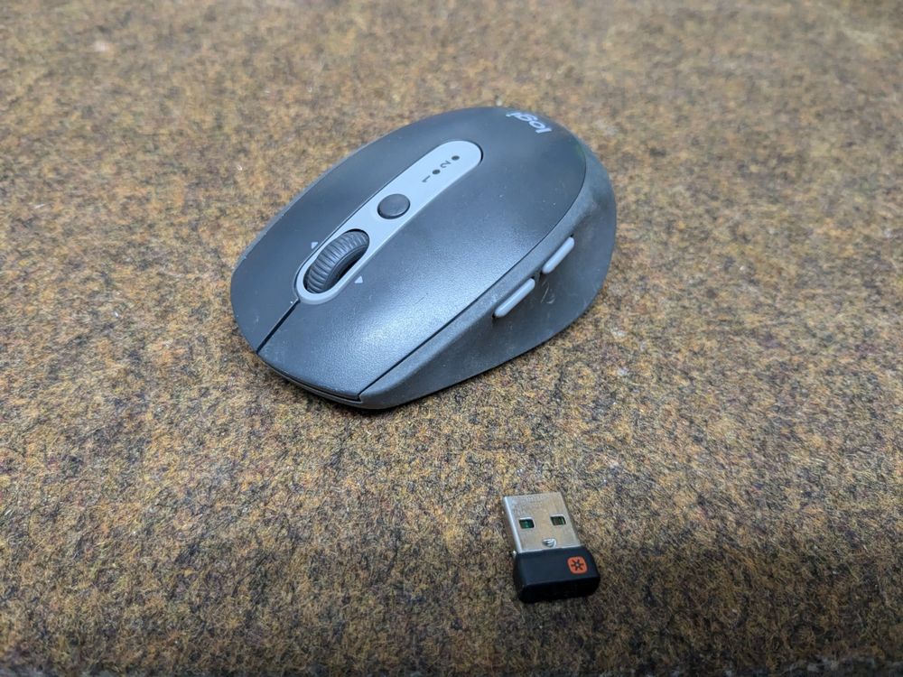 Logitech Funkmaus M510 (Gebraucht) in Hinterkappelen für CHF 2 – mit ...