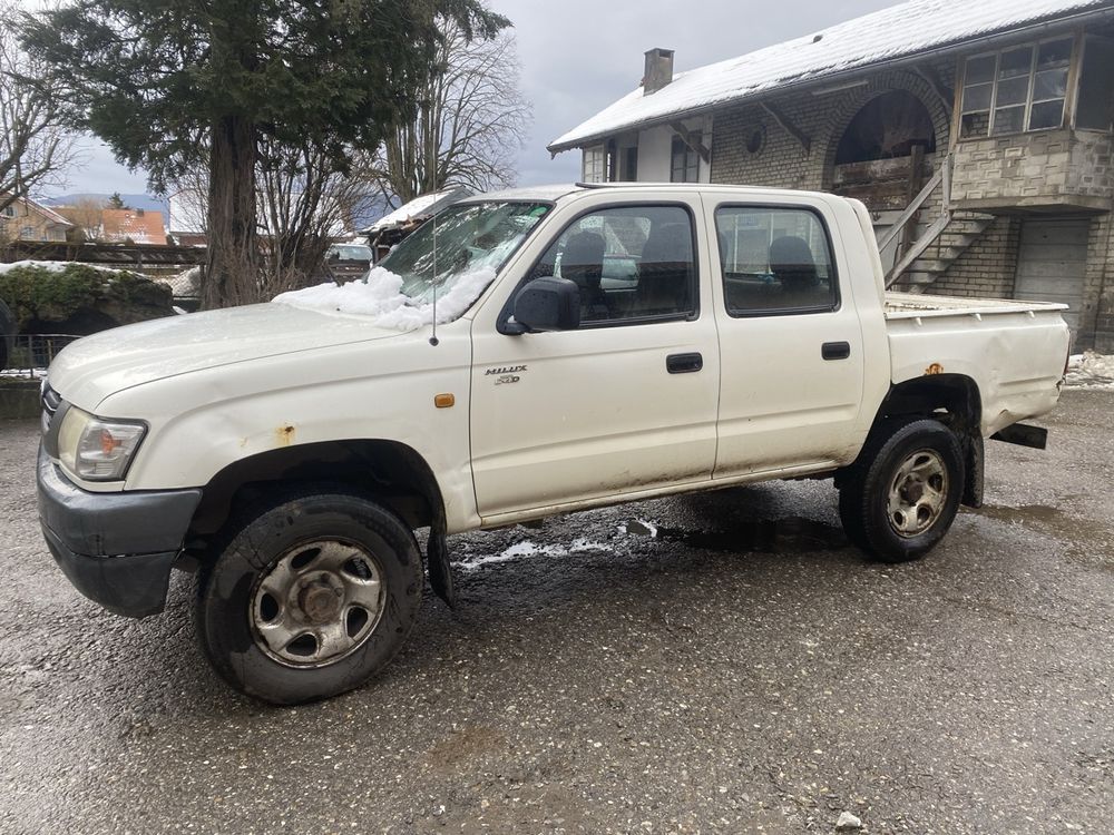 Toyota Hilux Pickup (Gebraucht) in Vuisternens für CHF 4160 – nur Abholung auf Ricardo kaufen