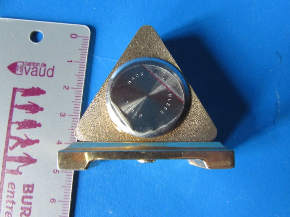 Horloge de table Quartz dorée - Design original vintage! (D'occasion) à ...