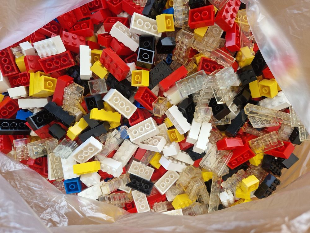 Diverse Legosteine 3.4 kg inkl. Platten, Fenstern, Bäume (Gebraucht) in ...