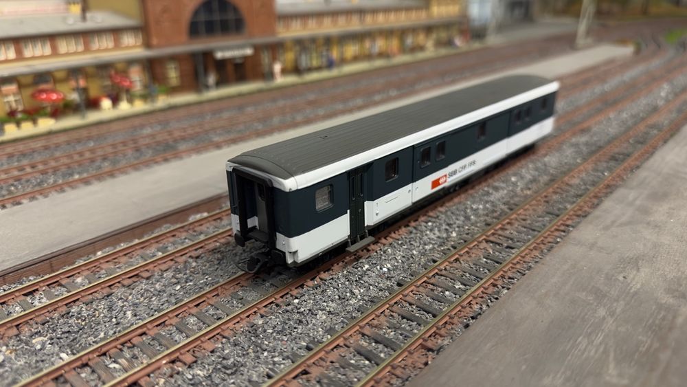 Roco 44334 Gepäckwagen SBB H0 (Gebraucht) in Glattpark (Opfikon) für CHF 40 – mit Lieferung auf ...