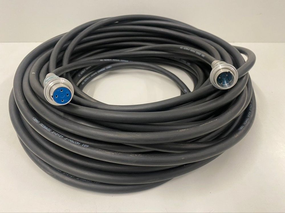 30 Meter Robustes 4 Litzen Kabel aus Militärbeständen (Gebraucht) in ...