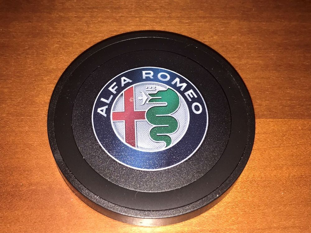 Alfa Romeo Wireless Charging Pad!! | Kaufen auf Ricardo
