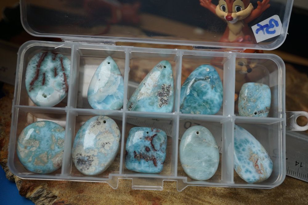 Larimar Gelocht Anhänger Set: 10 x Stück in Box nx3 (Neu und originalverpackt) in Eschenbach SG ...