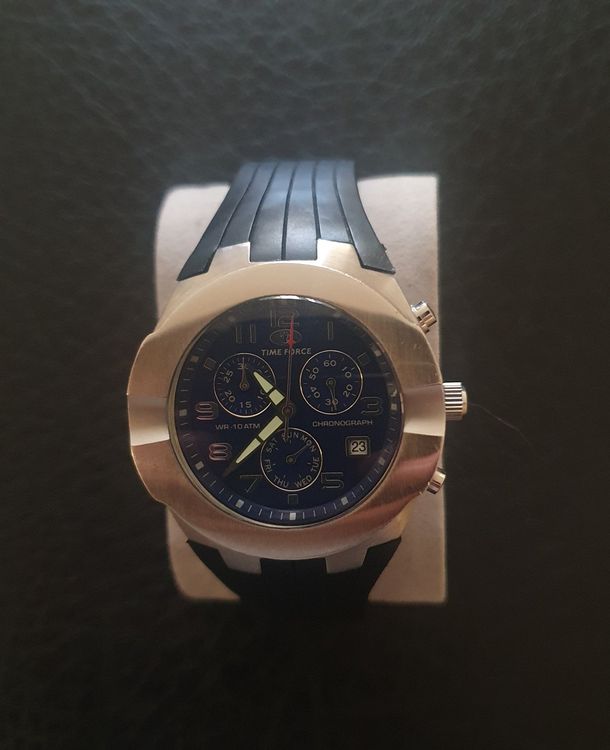 Montre time force chronograph batterie neuve il fonctionne. (Gebraucht ...