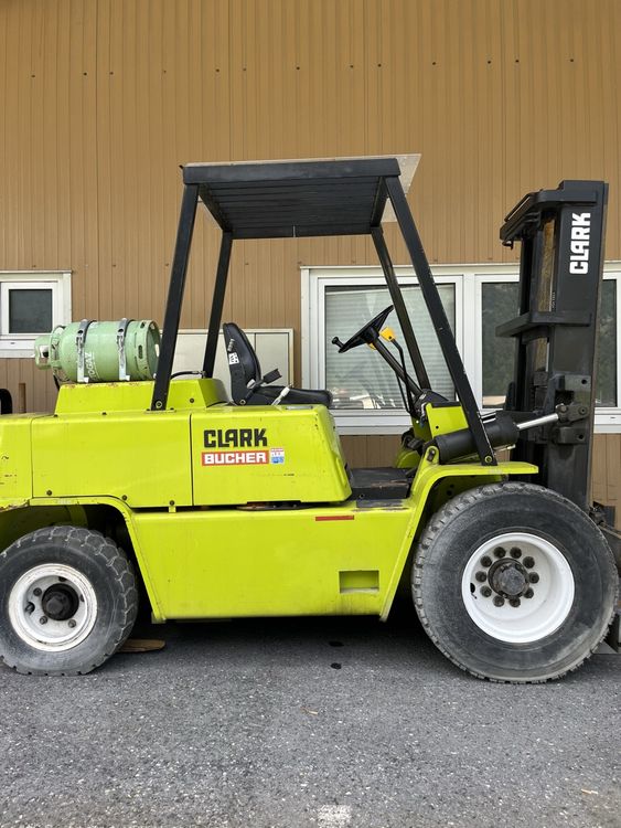 CLARK Stapler 4T Gas (Gebraucht) in Unterterzen für CHF 5900 – nur ...
