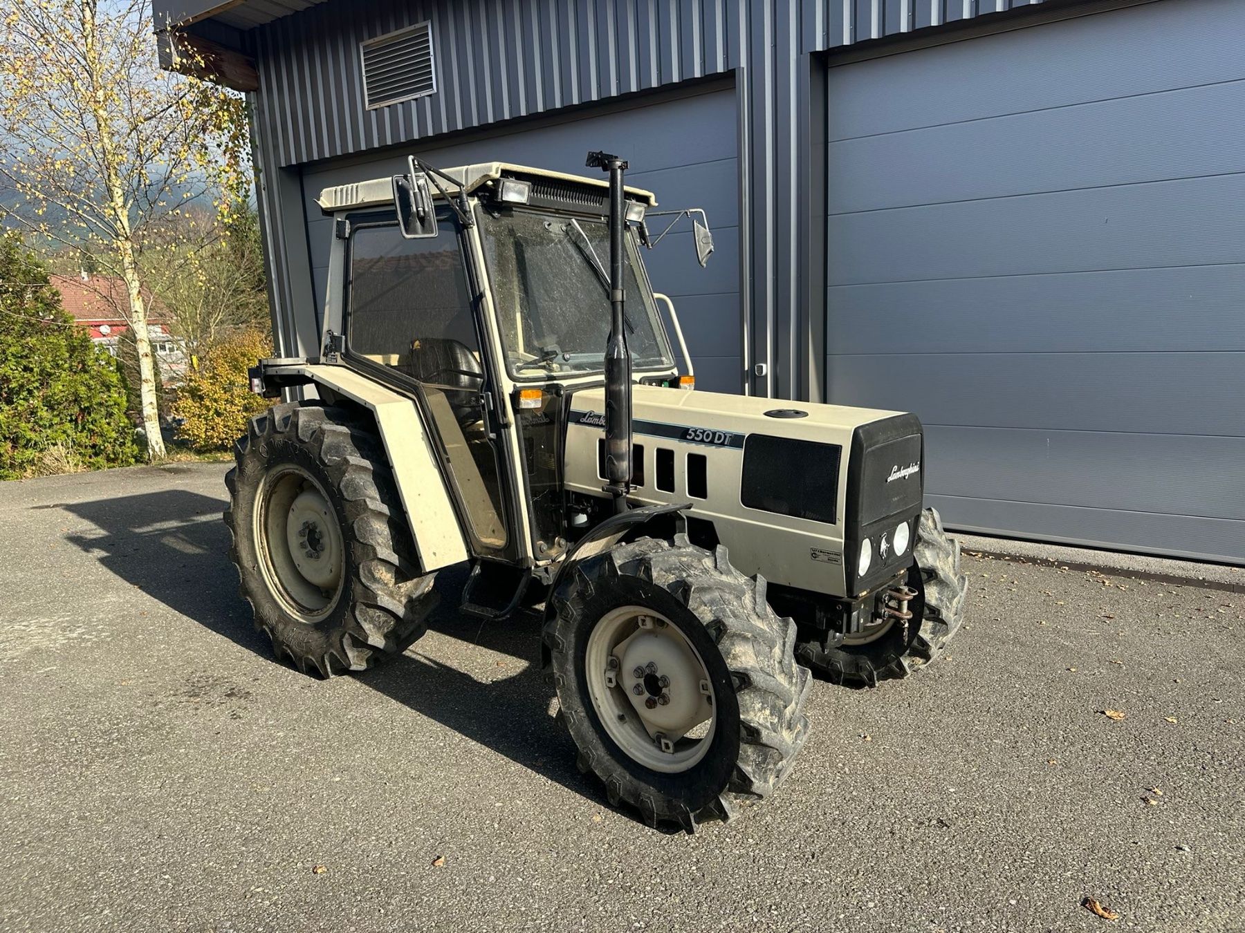 Traktor Lamborghini 550 KDT (Gebraucht) in Uznach für CHF 10500 – nur Abholung auf Ricardo kaufen