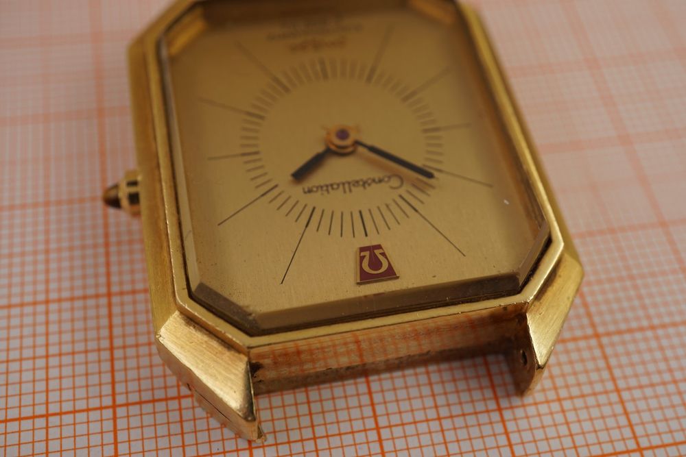 Omega Constellation ElectroQuartz Beta21, 18K Gold, Tigeraug | Kaufen ...