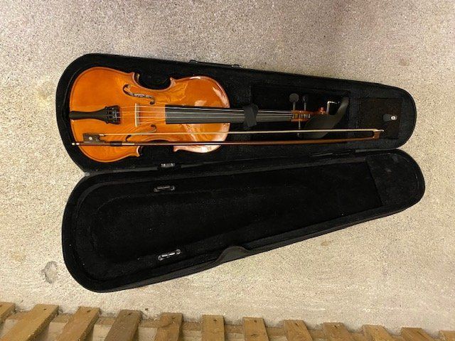 Neue Geige Violine für EinsteigerInnen | Kaufen auf Ricardo Neue Geige Violine für EinsteigerInnen | Kaufen auf Ricardo