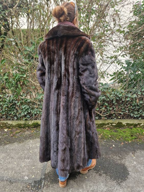 manteau en fourrure de vison de chez Benjamin fourrures (D'occasion) à ...