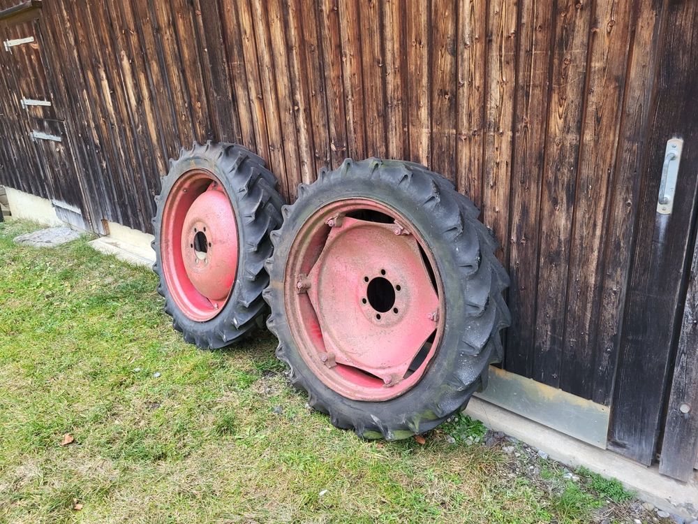 Traktor Rad Doppelrad 9.5 / 9 - 32 Verstellfelgen (Gebraucht) in ...