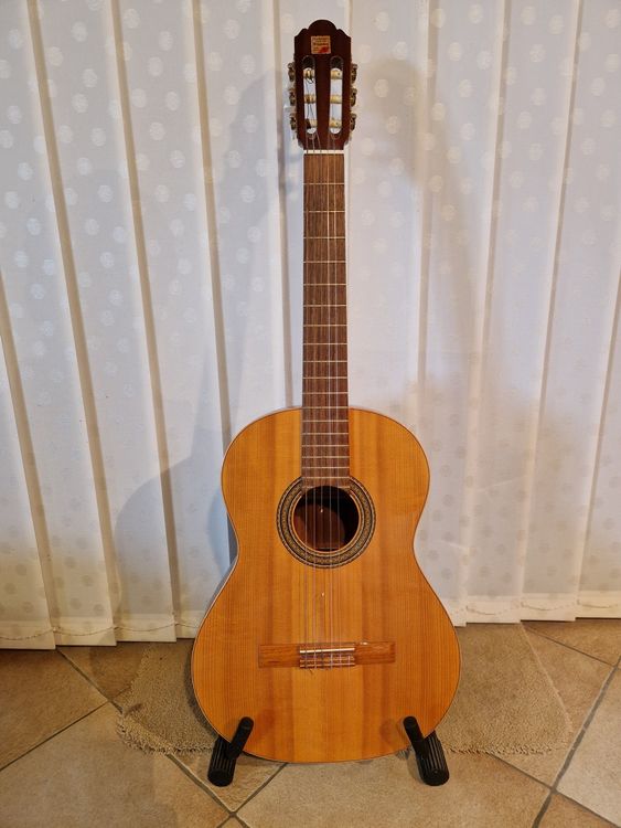 Gitarre Alhambra Modell 2c inkl. Tasche und Ständer | Kaufen auf Ricardo