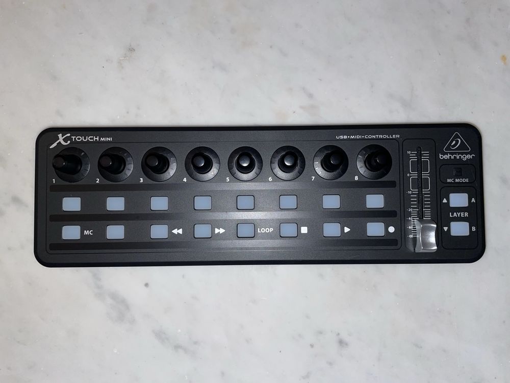 Behringer X-Touch Mini – USB MIDI Controller (Gebraucht) in Solothurn für CHF 45 – mit Lieferung ...