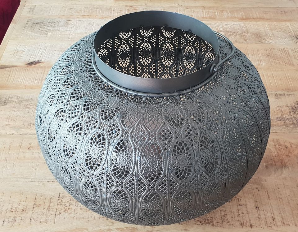 Grosse Laterne (Neu und originalverpackt) in Horrenbach für CHF 50 ...
