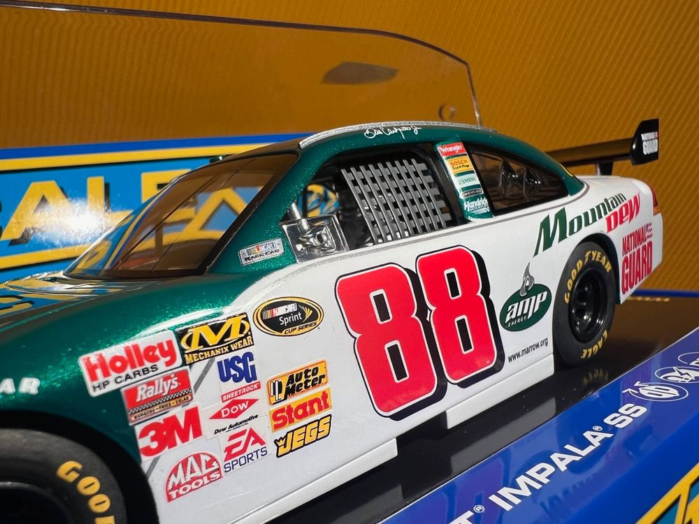 CHEVROLET IMPALA SS NASCAR «Dale Earnhardt Jr. No. 88» - NEU (Neu (gemäss Beschreibung)) in ...