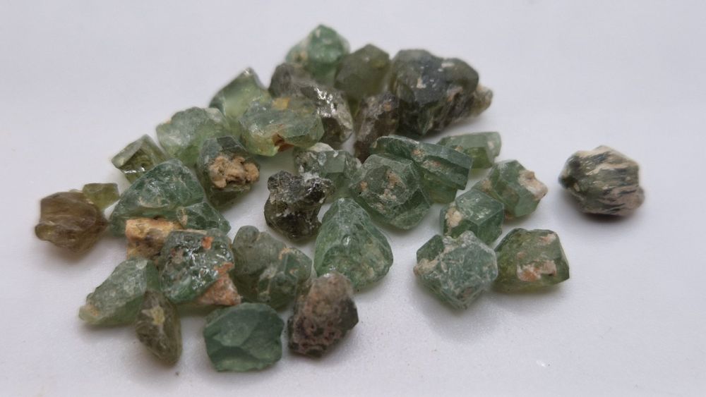 Demantoid (Granat) aus Namibia 25.6ct (Neu und originalverpackt) in ...