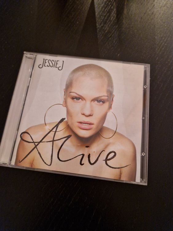 JESSIE J - Alive (Gebraucht) in Riaz für CHF 2.5 – mit Lieferung auf ...