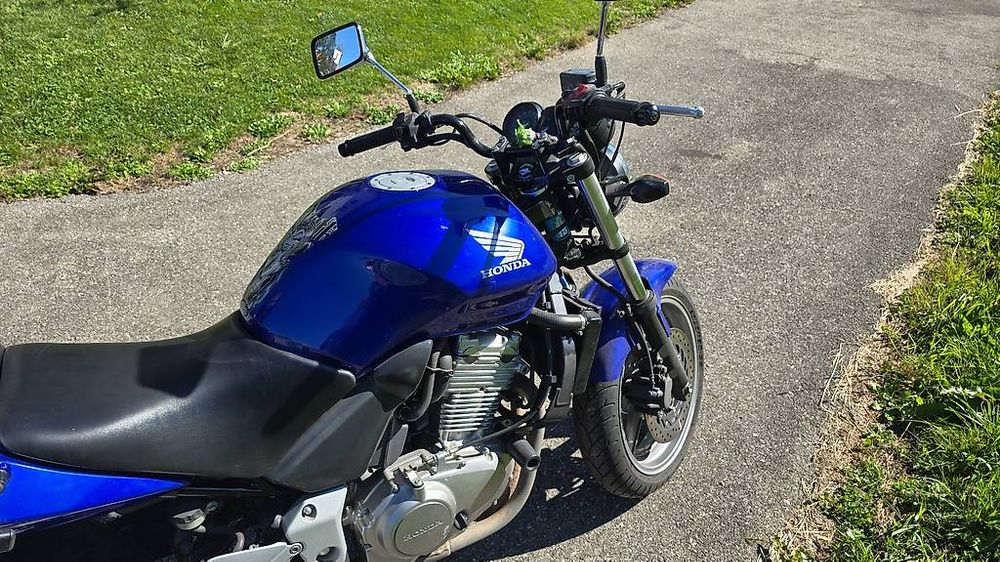 Honda CBF500 bleu métallisé (Gebraucht) in Les Bois für CHF 1290 – nur ...