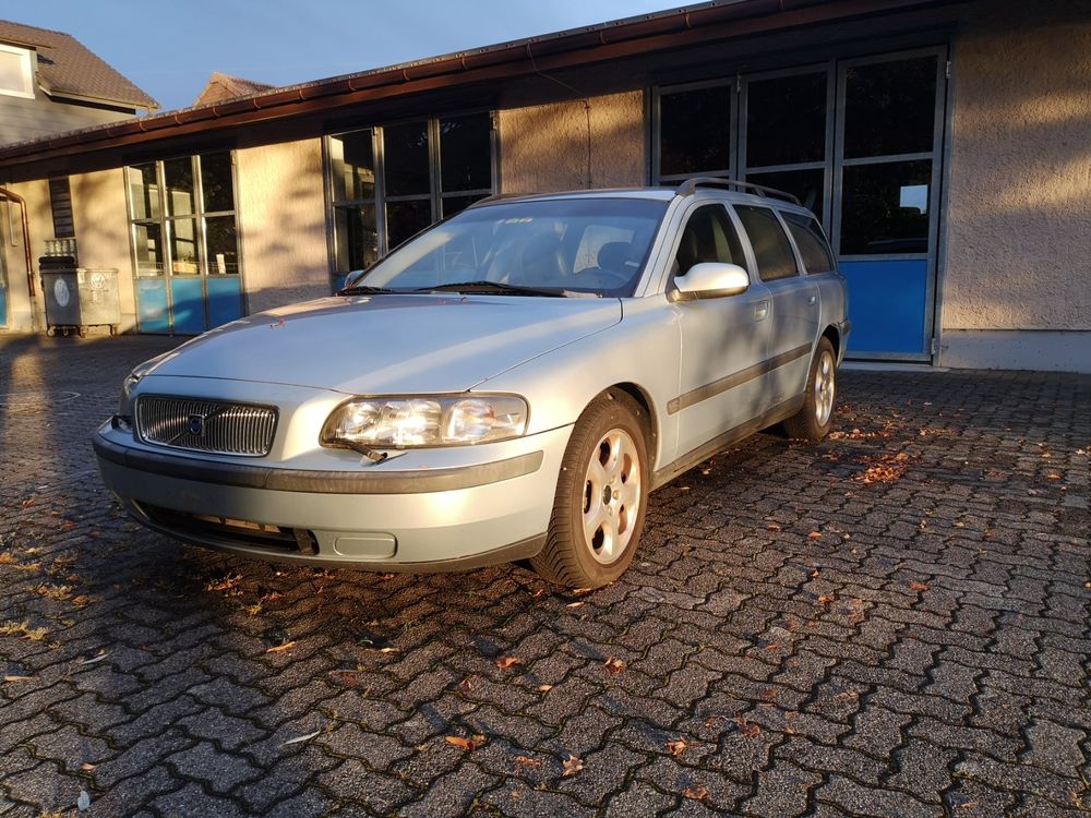 Volvo V70 2.0T Kombi Automat B03 180PS | Kaufen auf Ricardo