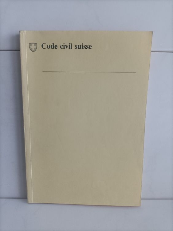 Code civil suisse 1/04/1981 (Gebraucht) in crans montana für CHF 5 ...