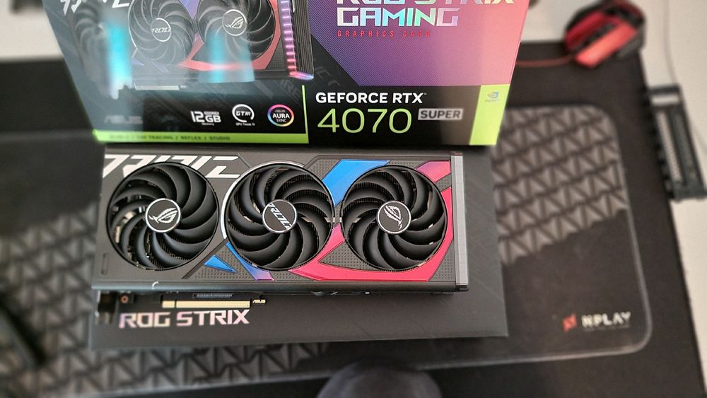 Rog 4070 S (Neu (gemäss Beschreibung)) in Brig für CHF 600 – mit Lieferung auf Ricardo kaufen