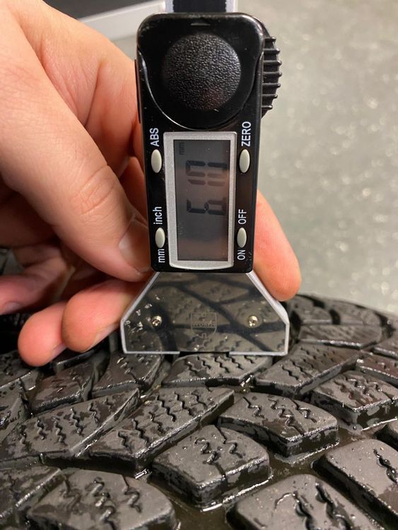 MINI WKR Radial Spoke 508 schwarz F55 F56 F57 Cabrio (Gebraucht) in ...