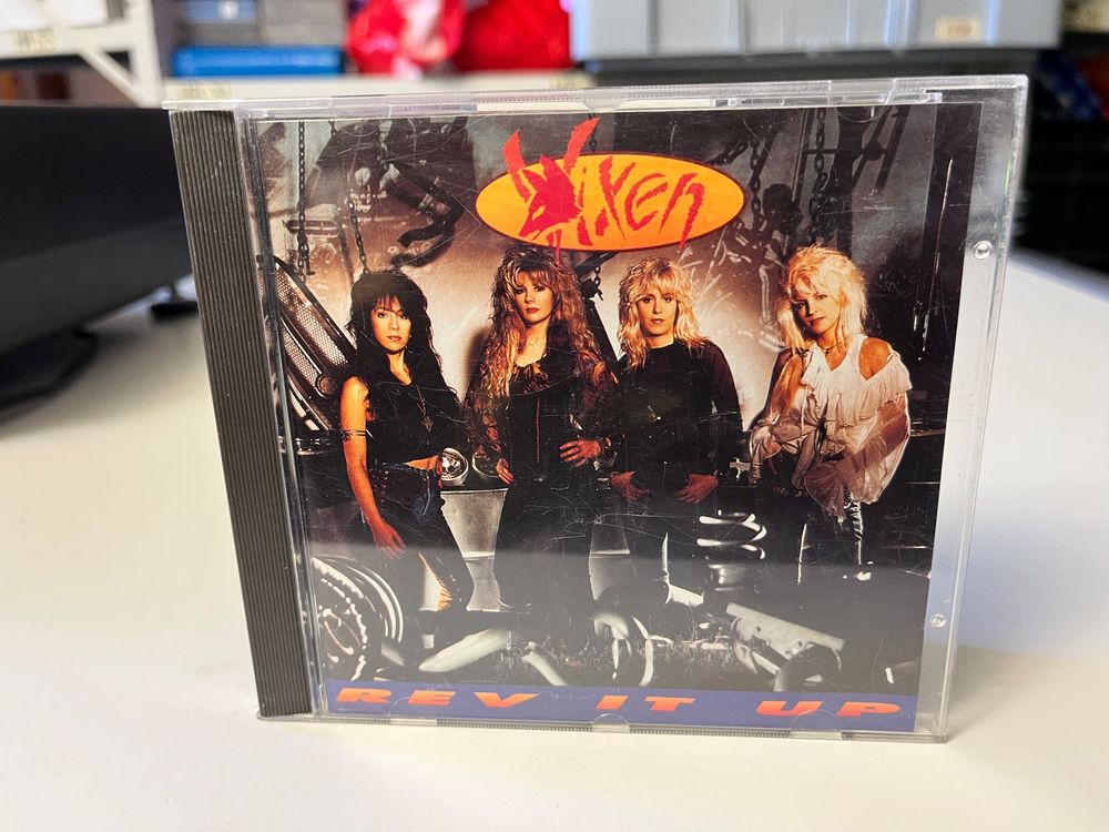 Vixen - Rev it Up - HJ42C (Gebraucht) in Küsnacht ZH für CHF 2.5 – mit Lieferung auf Ricardo kaufen