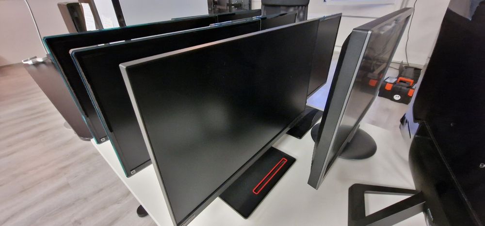 Écran Lenovo ThinkVision 23,8 Écran Lenovo ThinkVision 23,8