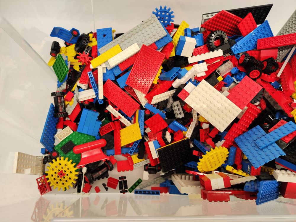Lego Bausteine Räder Mix Teile 3,7 Kg (Gebraucht) in Toffen für CHF 40 ...