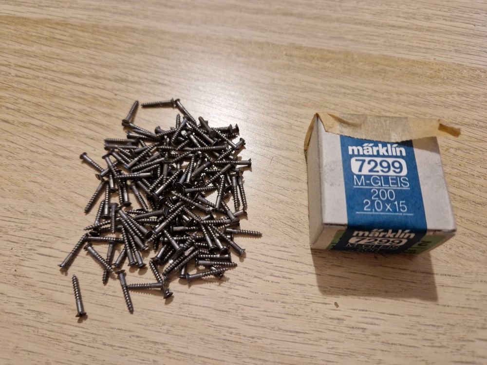 Märklin 7299 M-Gleis Schrauben H0 (Neu und originalverpackt) in St ...