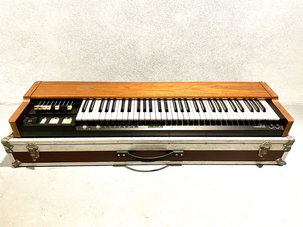 Hammond Orgel XB-2 + Case (Gebraucht) in Birmenstorf AG für CHF 399 ...