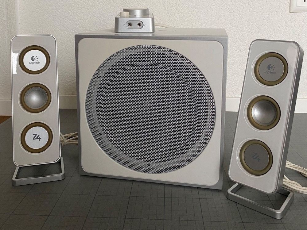 Logitech Z4 2.1 Speaker System (Gebraucht) in Savognin für CHF 1 – nur ...