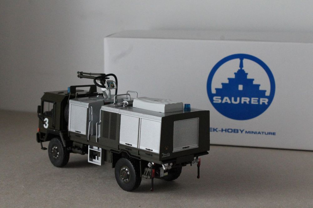 Saurer 6 DM 4X4 Swiss Army Fire Brigade green TH 5077 / 1:50 (Neu und ...