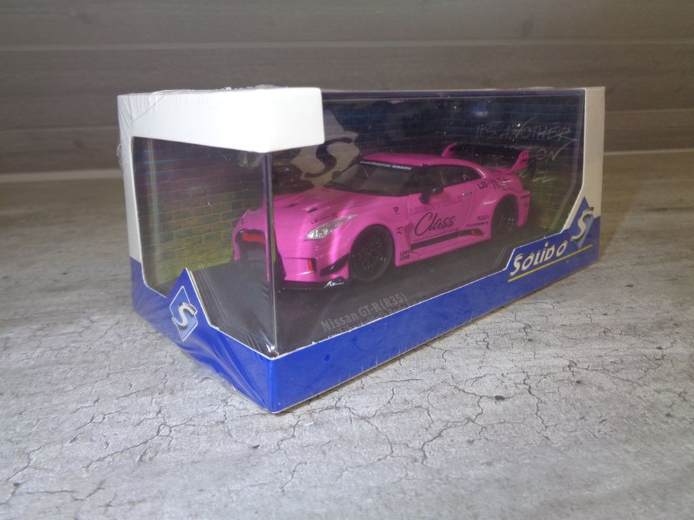 Solido 1:43 Nissan GT-R R35 (Neu und originalverpackt) in Reconvilier ...