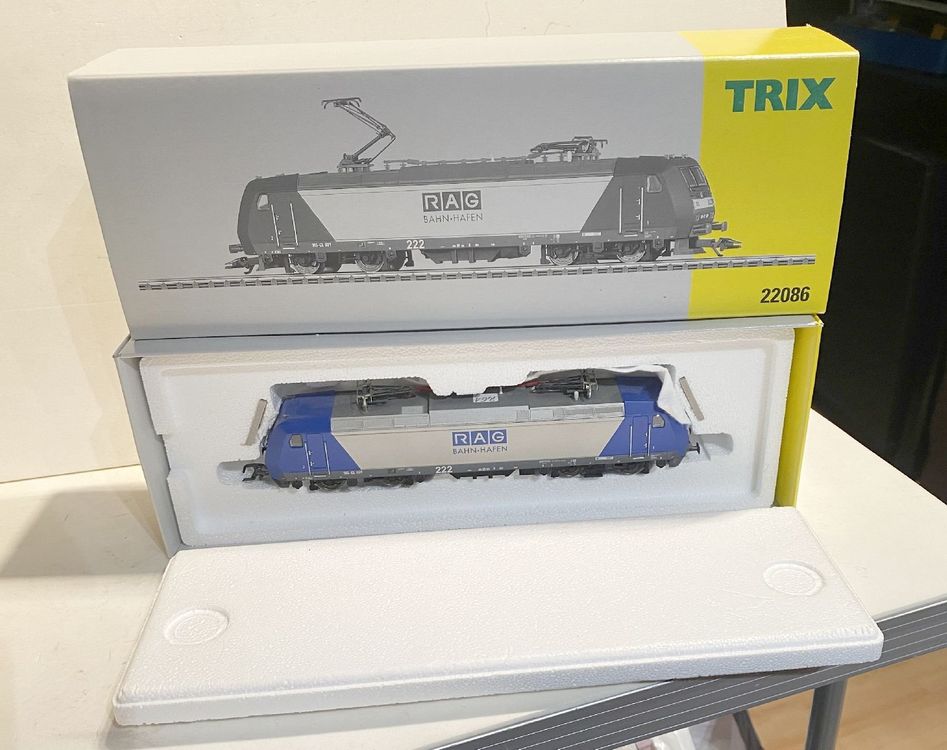 Trix 22086 E-Lok DB185-CL 009 “RAG Bahn-Hafen” digital inOVP (Gebraucht) in Sonceboz-Sombeval ...
