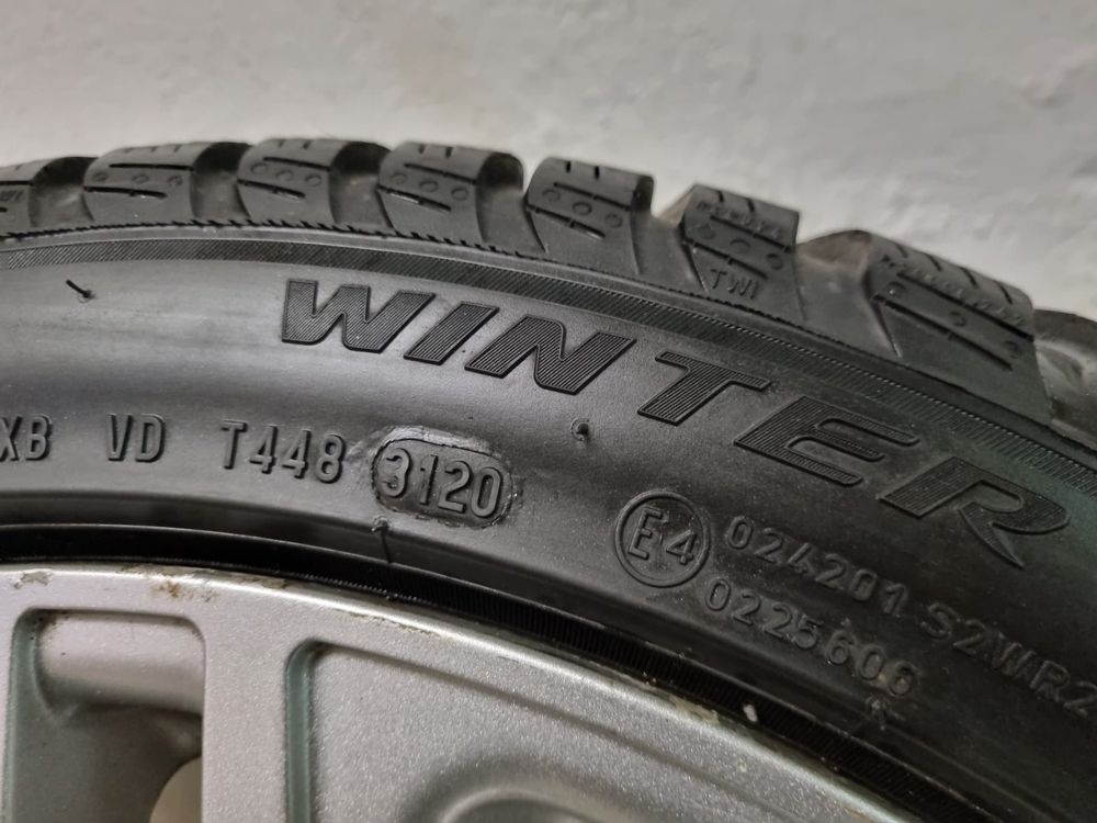 Pirelli Winterreifen 245/40/R18 | Kaufen auf Ricardo