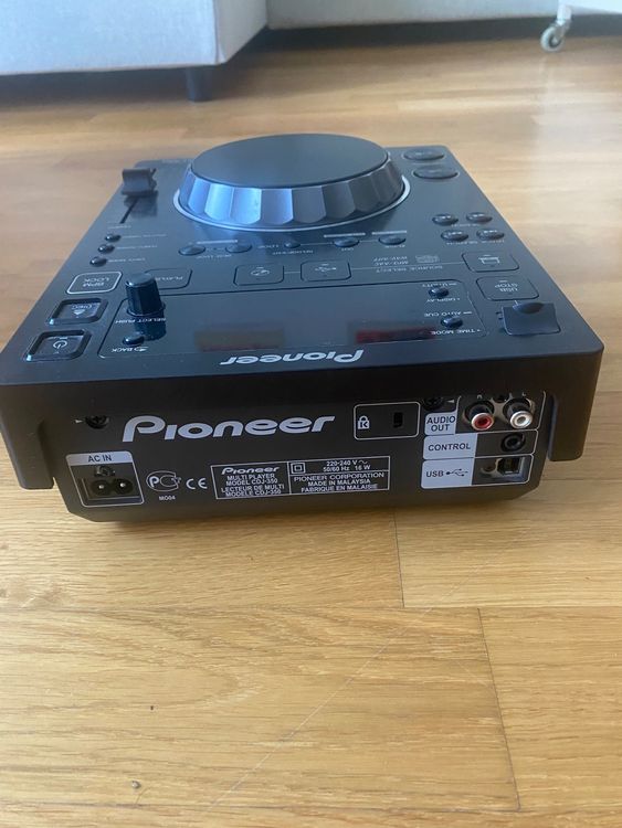 Pioneer DJ Set (2x CDJ 350 + CDM 350) inkl. Zubehör & Koffer (Gebraucht ...