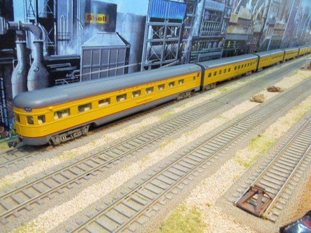 HO 2L 6 Stück DC/DCC UP Streamliner Cars (Neu (gemäss Beschreibung)) in ...