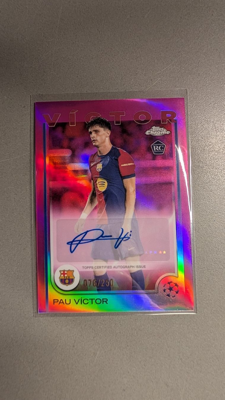 2024-25 Topps Chrome Pau Víctor RC Pink Refractor AUTO (Neu (gemäss ...