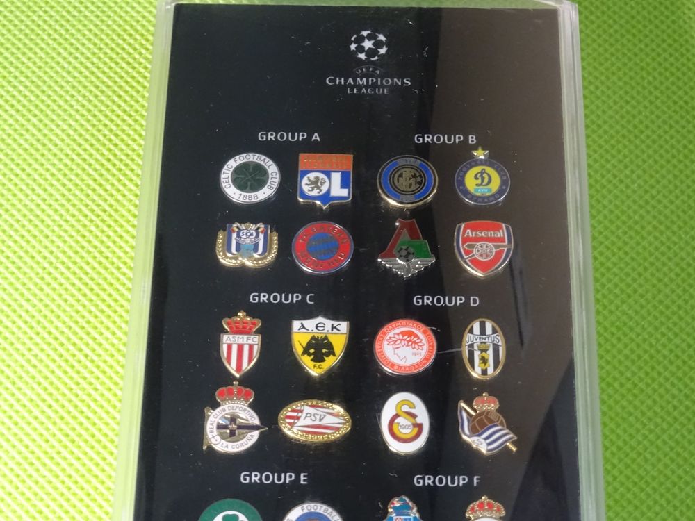 UCL Pin Set Champions League UEFA 32 Pins 2003/2004 Limit. (Gebraucht ...