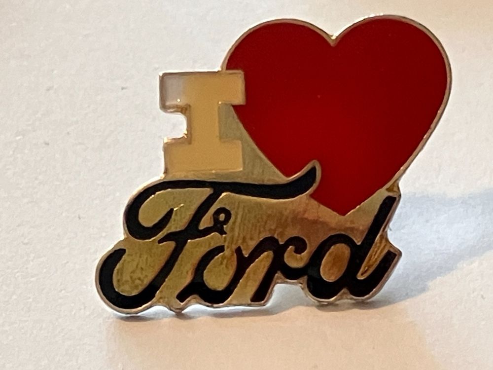 1 Pin I Love Ford (Gebraucht) in Basel für CHF 1 – mit Lieferung auf ...